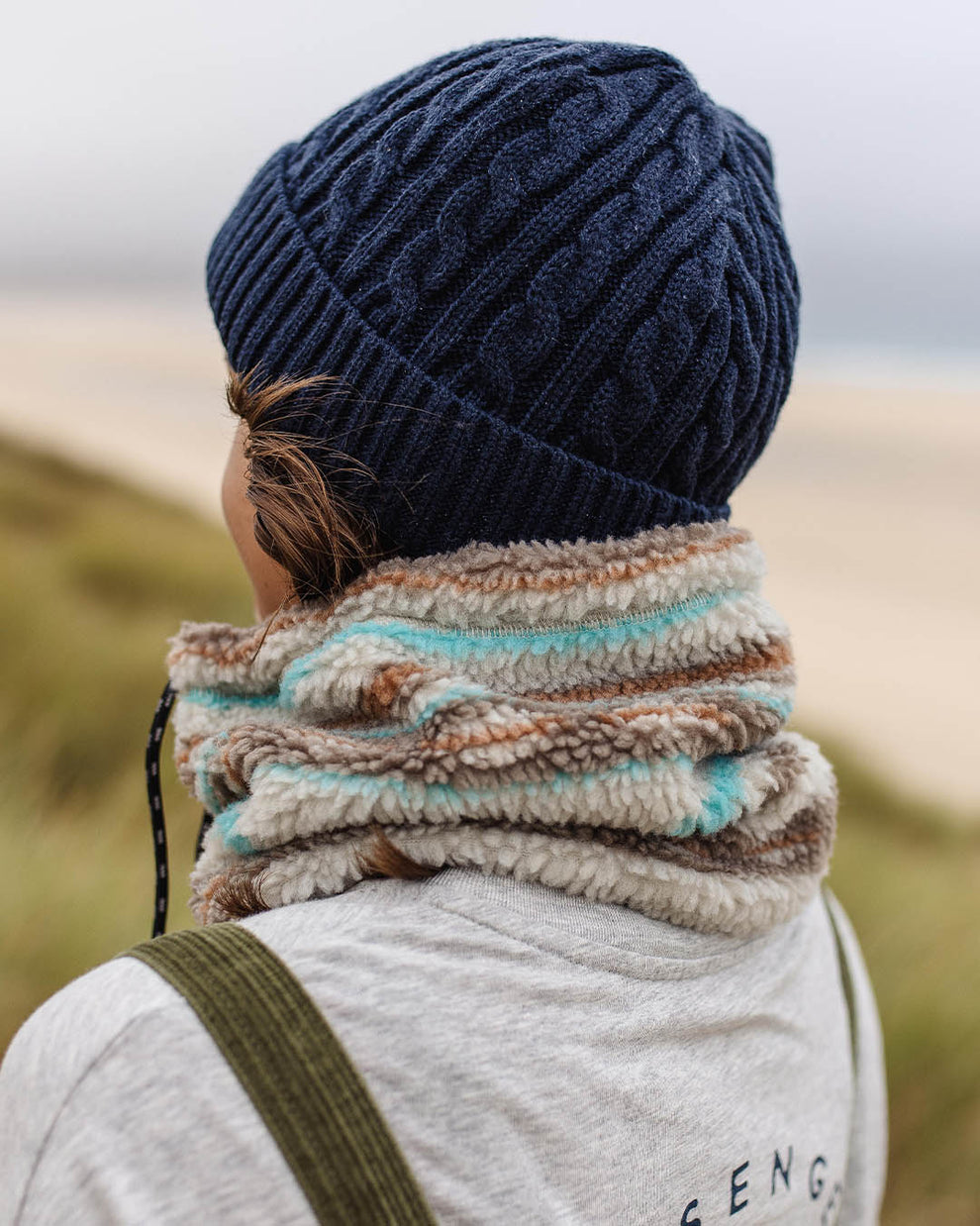 Mulled Sherpa Fleece Snood Warm Ivory Geo Pattern – Passenger